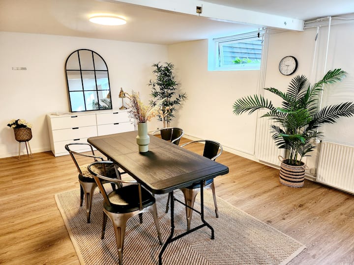 Skøn Kælderlejlighed Tæt På Amager Strandpark - Copenhagen