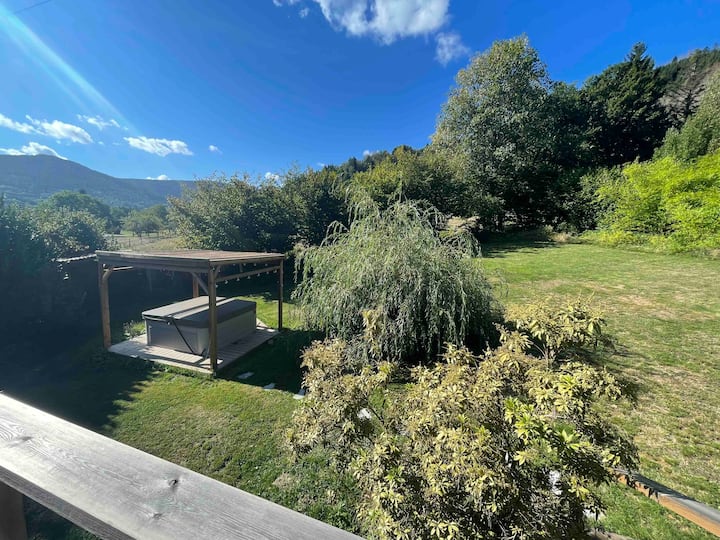 Chalet 8 Personnes  Jacuzzi - Proche Gérardmer - Vosges