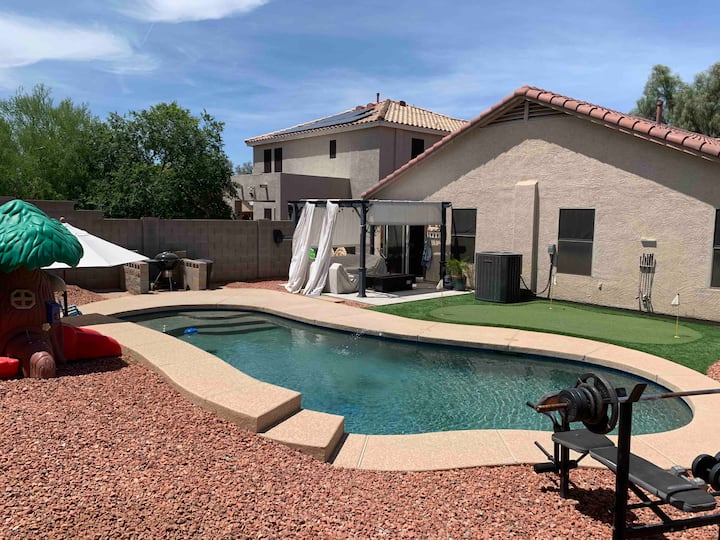 Pool! Putting Green! Cabana! Firepit! Dobbinsplace - Phoenix, AZ