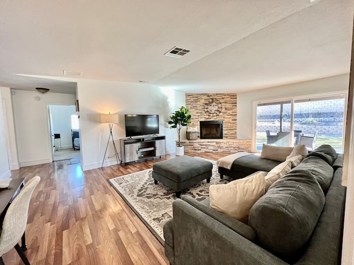 Trvl Nurse| Family Vacay| Spring Valley Lake Home - Victorville, CA