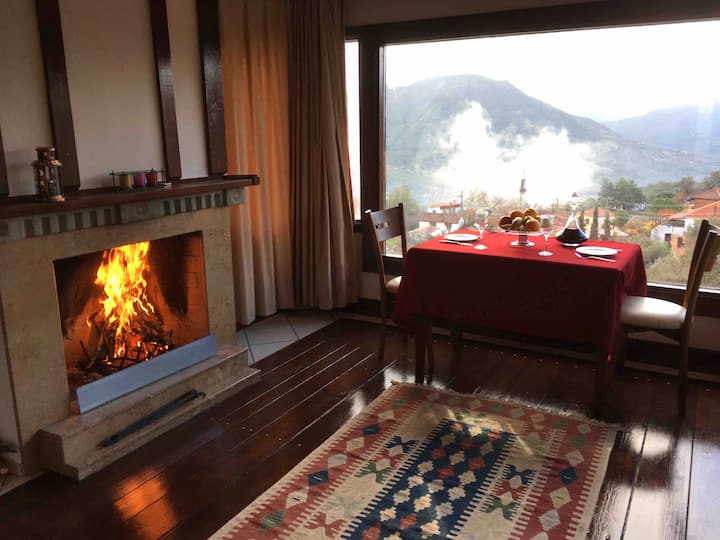 Büyülü Vadi: Zirvede,panoramik Taş Villa - Aydın