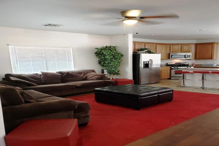 The Perfect Space - North Las Vegas, NV