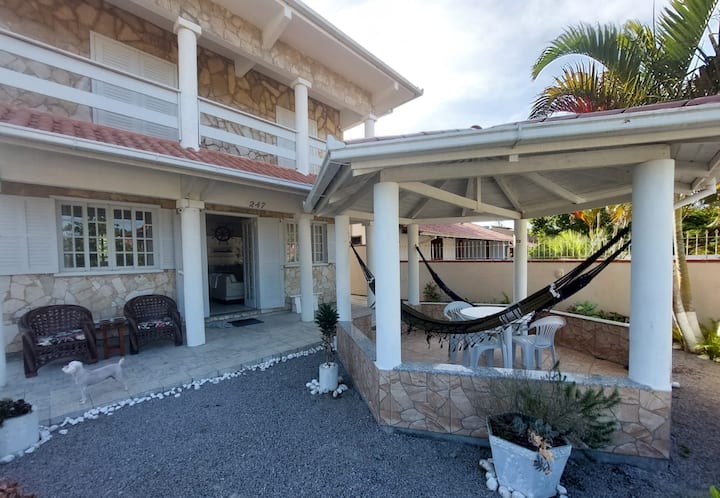 Casa Ibira 4 Quartos (Suite) Com Ar Condicionado. - Imbituba