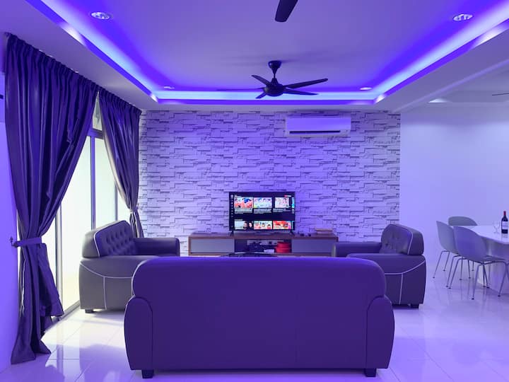 A Lovely Townhouse | 餐馆和免税商店5分钟距离 | 瓜镇温馨度假屋 - Langkawi