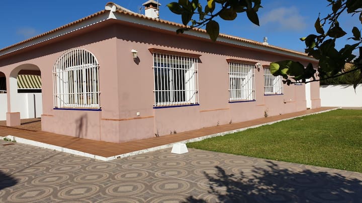 Chalet Para Temporadas. - Matalascañas