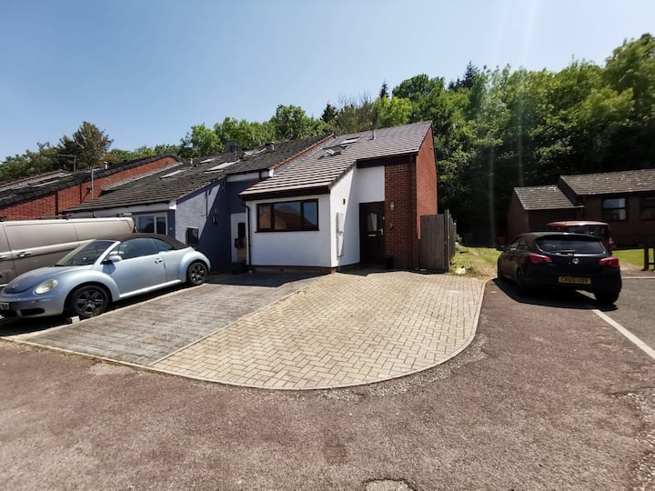 Cosy Pet Friendly 2 Bed Retreat - Monmouth