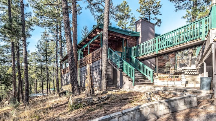 "Stargazer" - Prime Location - Huge Deck W Hot Tub - Ruidoso, NM
