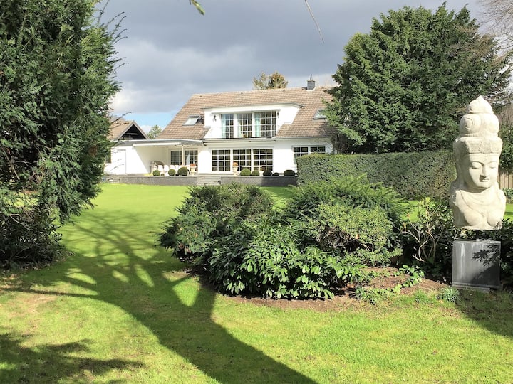 Petit Prince-hotels Luxury City Villa - Willich