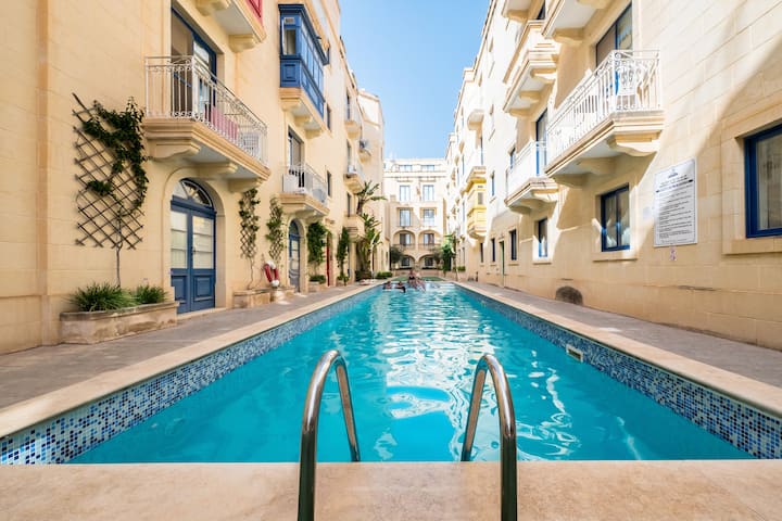 Luxury Penthouse, Breathtaking Coastal Views - Malta