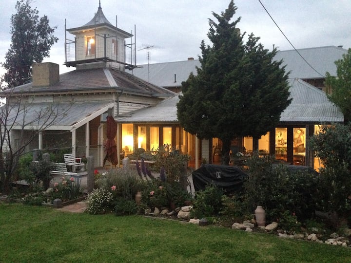 Cottage &  Gardens Great For Families And Friends - Queenscliff