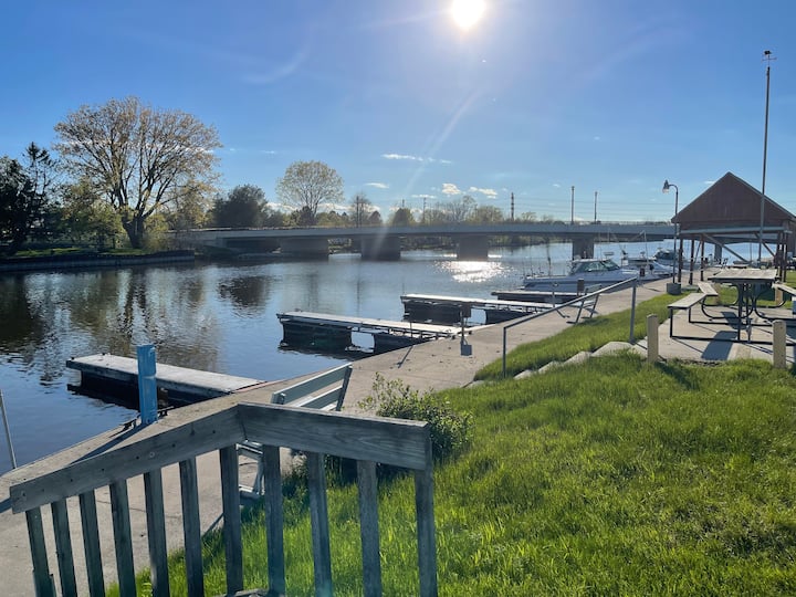 Waterfront Marina Cottage - Two Rivers, WI