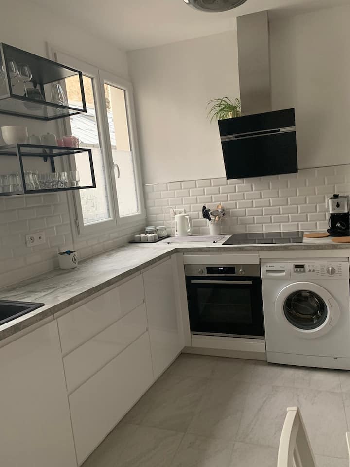 Paris Magic - ibis Paris Alesia Montparnasse