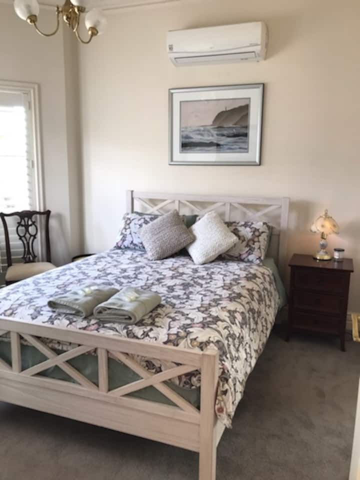 Private Room C/w Ensuite - Williamstown