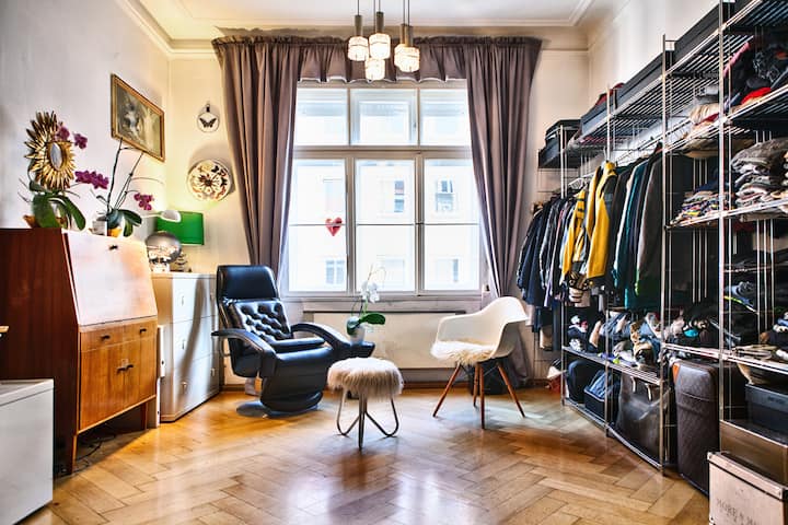 Large Room Ideal For 4 Guests Next To Oktoberfest - Munich
