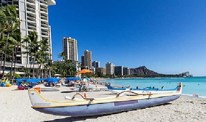 Top Waikiki Condo: Views, Great Amenities & More! - Honolulu, HI