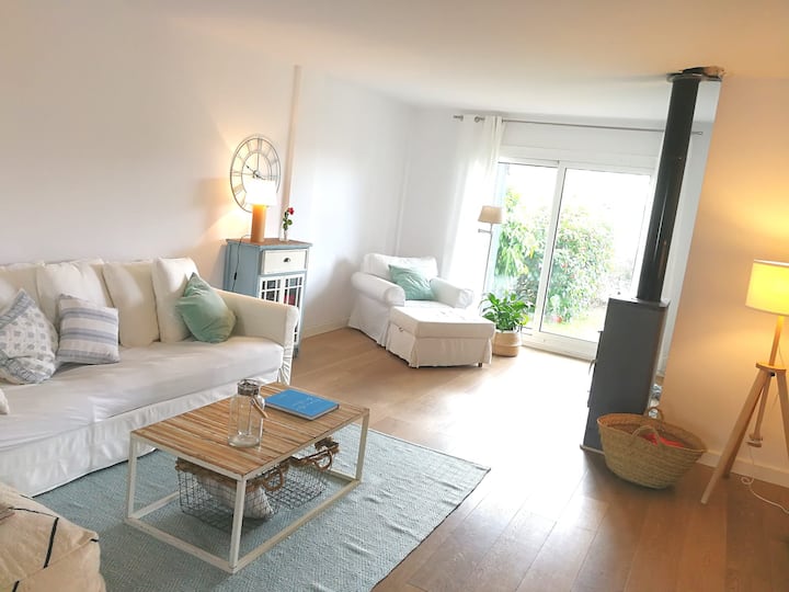 Preciosa Casa Con Jardin En San Garcia, Algeciras. - Algeciras