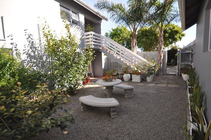 The Lower Loft. - Port Alfred