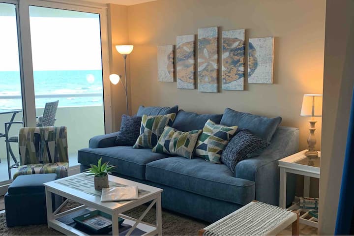 Perdido Sun / Beach Front / Sleeps 6  Pool Hot-tub - Perdido Key, FL