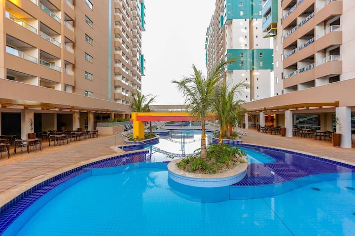 Apartamento Em Resort! Localização Estratégica! - Olímpia