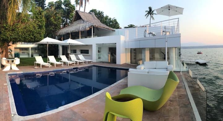 Luxury Villa Junto Al Lago - Tequesquitengo