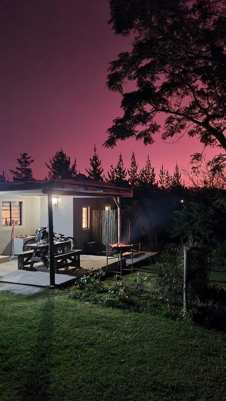 The Kaya Is A Quirky&cosy Rustic 2 Bedroom Cottage - Hermanus
