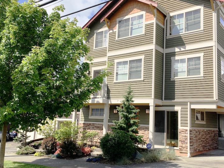 Spacious W/3 Masters In Fabulous Fremont Seattle - Loyal Heights - Seattle