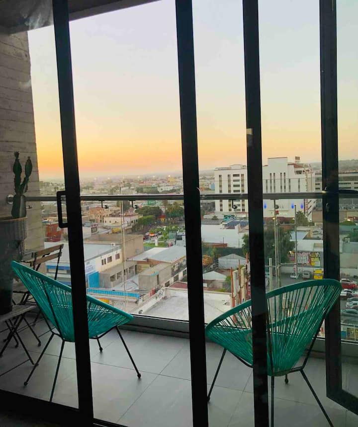 Beautiful 1 Bedroom Apartment, Gym, Balcony - Playas de Tijuana