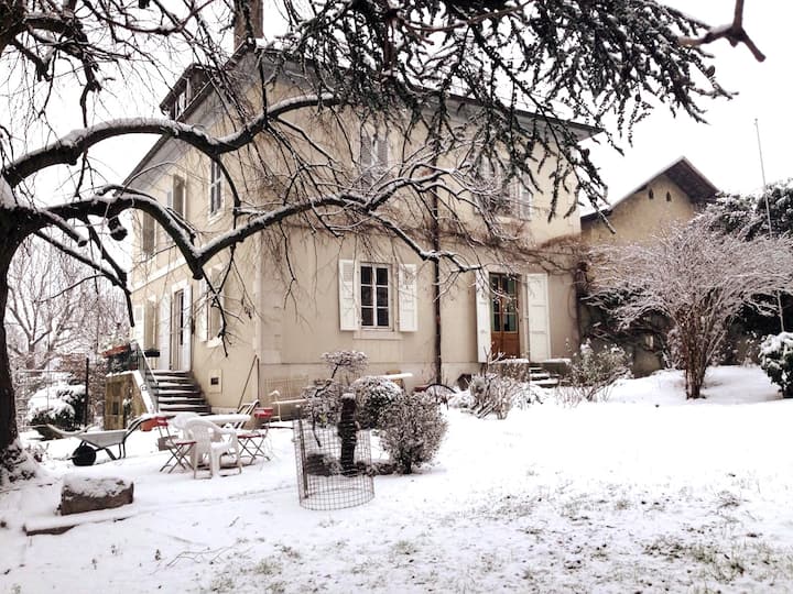 Charming Room Walking Distance From Un & Palexpo - Versoix
