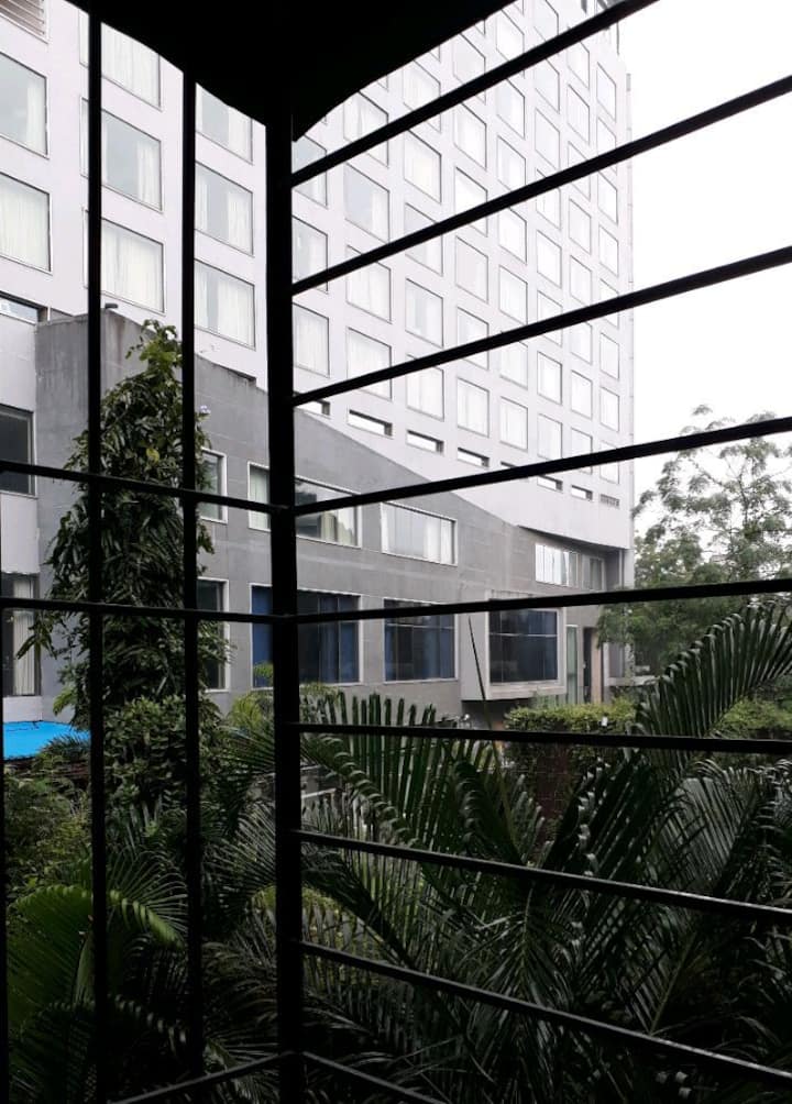 Comfortable And Affordable 1bhk Ac Flat. - Pune