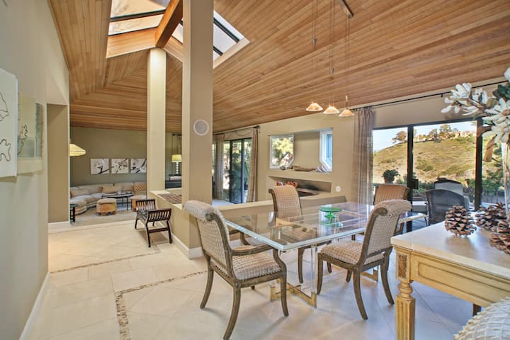 Newport Beach Hideaway W/ Private Spa & Gran Piano - Newport Beach, CA