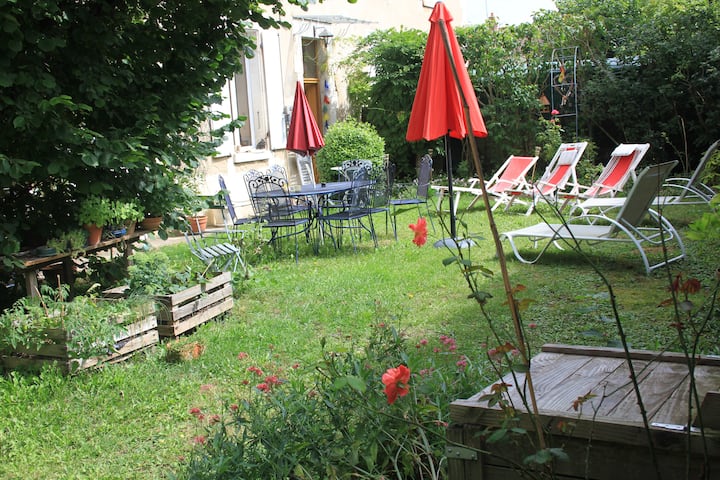 Maison Ancienne Lumineuse Avec Jardin - Monéteau