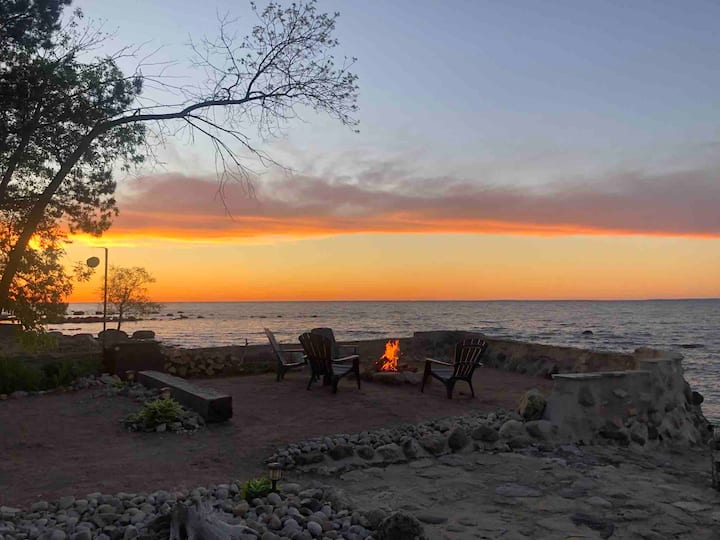 A Little Piece Of Heaven - Collingwood