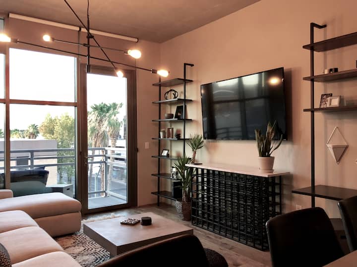 Urban Chic Downtown Condo - Las Vegas, NV