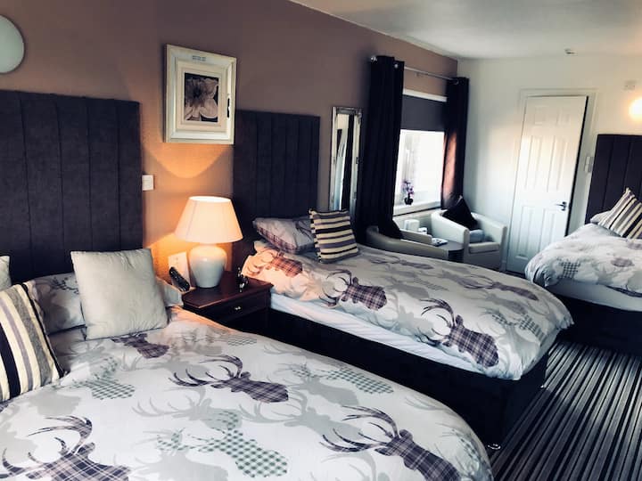 Beechwood Ensuite Rooms: Room Two Superior Family - Ayr