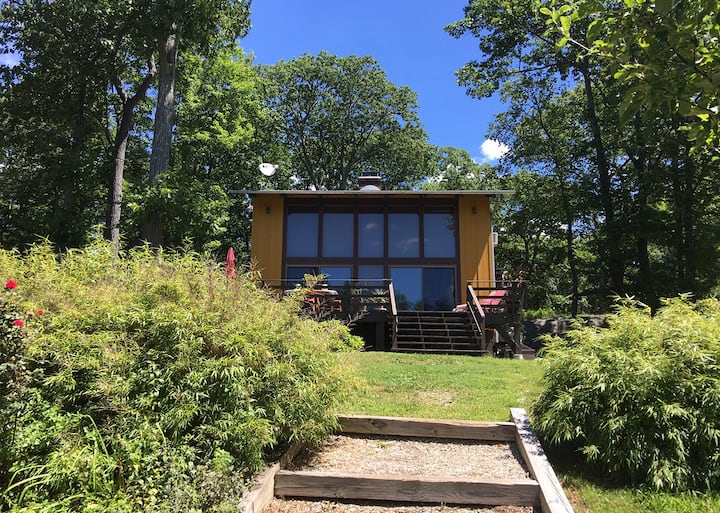 Mid-century Modern Lake Retreat - Westchester County, NY
