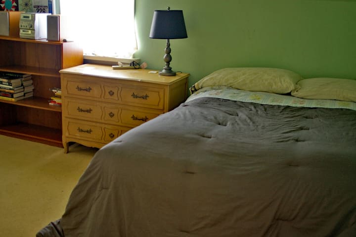 Walkable North Berkeley Home - Berkeley, CA
