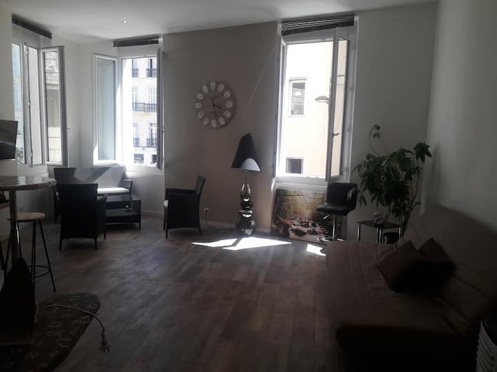 Appartement Climatisé Renové Au Coeur De Marseille - Gare de Marseille-Saint-Charles