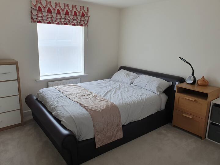 Private Room With En-suite In Hampshire - Farnham