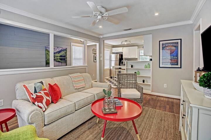 Inviting Houston Heights Getaway - Houston, TX