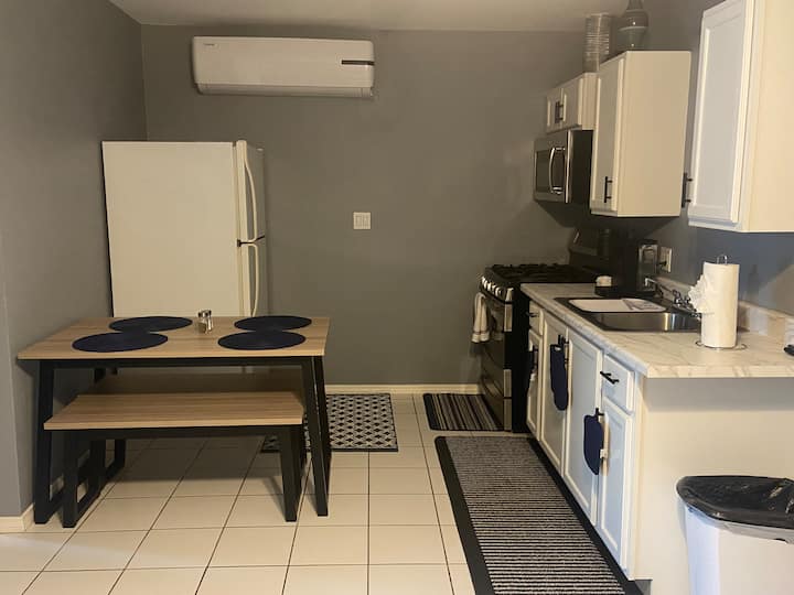 Private Guest Home 5 Mins From Coachella Fest! - Coachella, CA