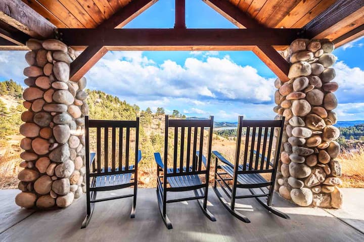 Lake & Mountain Views, Hot Tub, 6 Acres, Sleeps 11 - United States