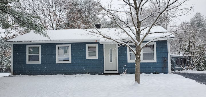 2-br House Close To Stowe And Skiing! - Morristown, VT