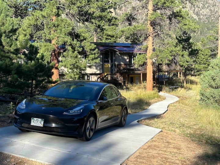 Wonderful Private Walkout Estes Adu - Estes Park, CO