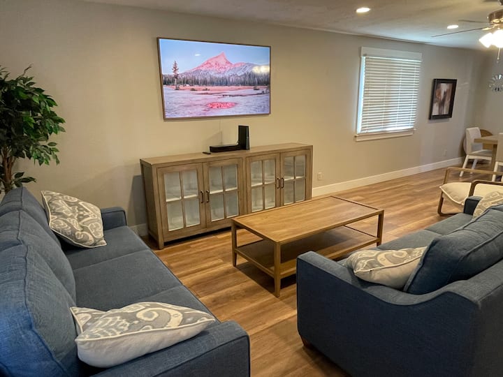 This Is A Cute & Clean Condo That Sleeps 9. - St. George