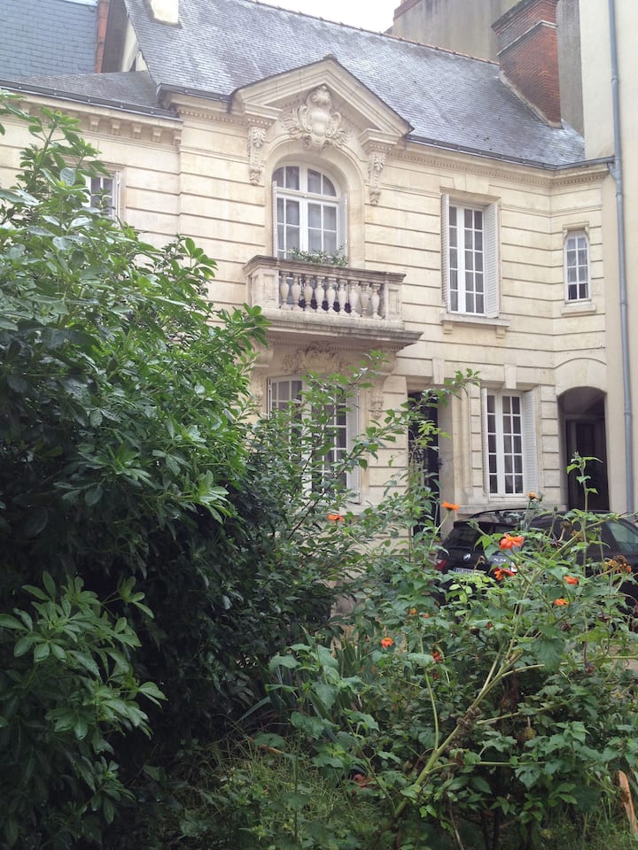 Hotel Particulier Coeur De Ville: 2 à 6 Voyageurs - Nantes