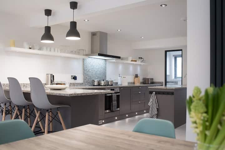 Stylish Old Town Property, Sleeps 7 With Parking. - Stratford-upon-Avon