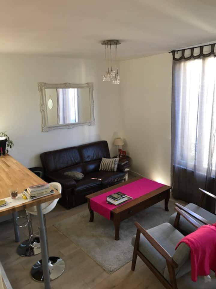 Charmante Maison 4 Pers, 30 Min Paris, Sur Seine - Poissy