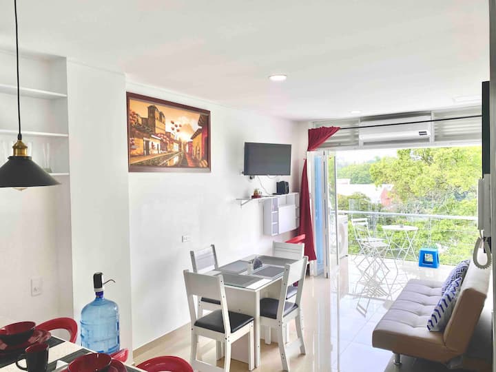 Modern Cozy Elegant Family Friendly 2br Apt - カリ