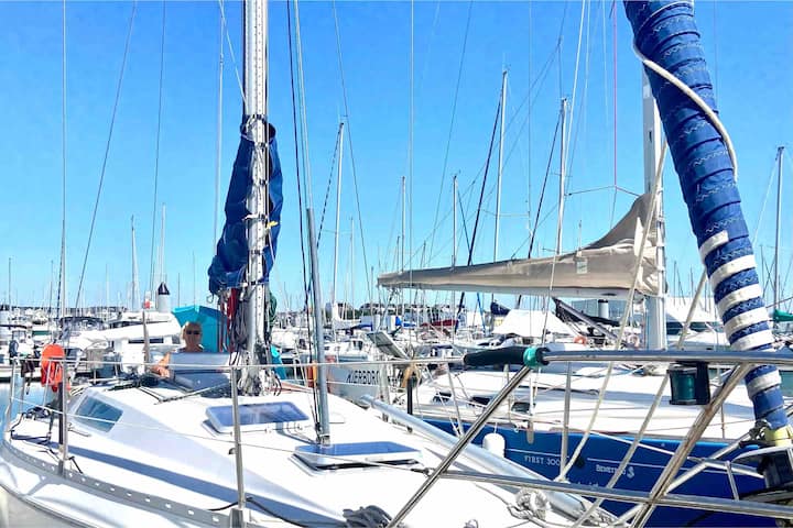 Sables D’olonne
 Logement Insolite Sur Un Voilier - Les Sables-d'Olonne