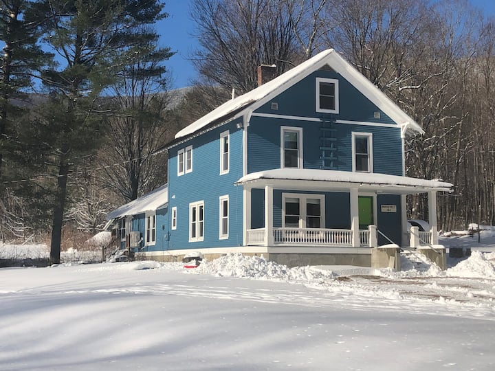 The Roosevelt House At Earth Sky Time Farm - Manchester, VT